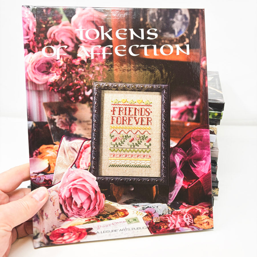 Leisure Arts Christmas Remembered Cross Stitch Pattern Book Series ...